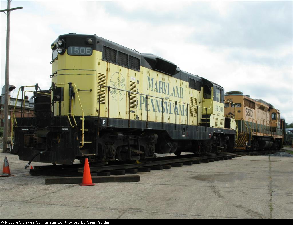 Maryland & Pennsylvania EMD GP7 1506 & Reading EMD GP30 5513